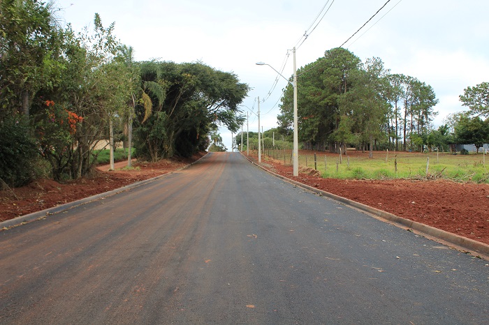 Jornal O Victoriano De Avaré Prefeitura Pavimenta Faixa Da Avenida